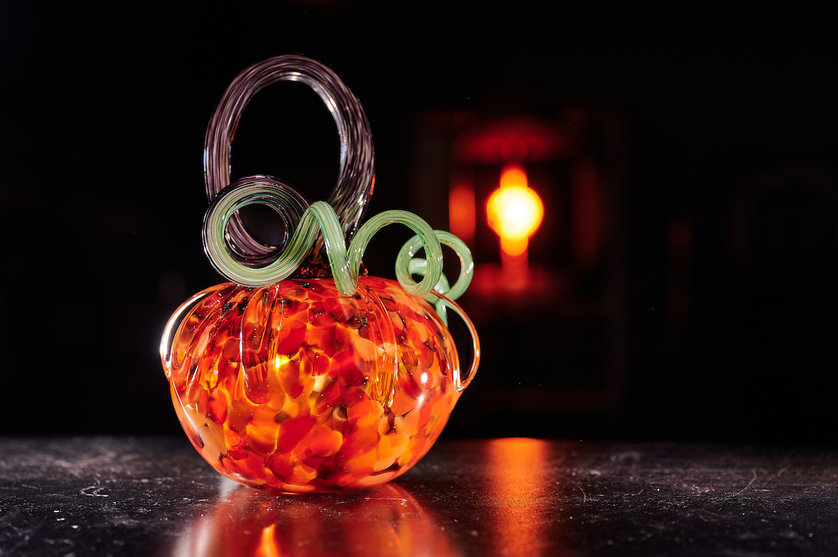 J. Draper GlassFall Leaves Blown Pumpkin - J. Draper Glass