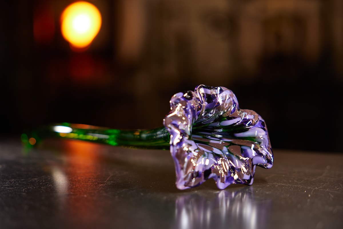 Midnight Vault Trumpet Flower-Straight Stem – J. Draper Glass